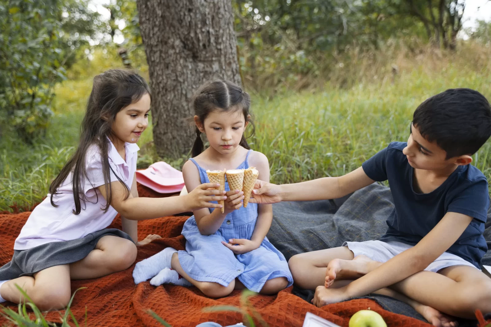 5 Engaging Summer Camp Activities for Students & Kids